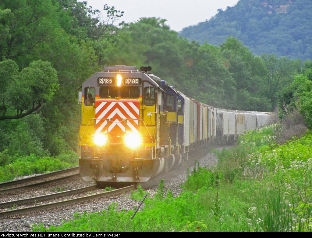 Citx 2785, CP's River Sub.